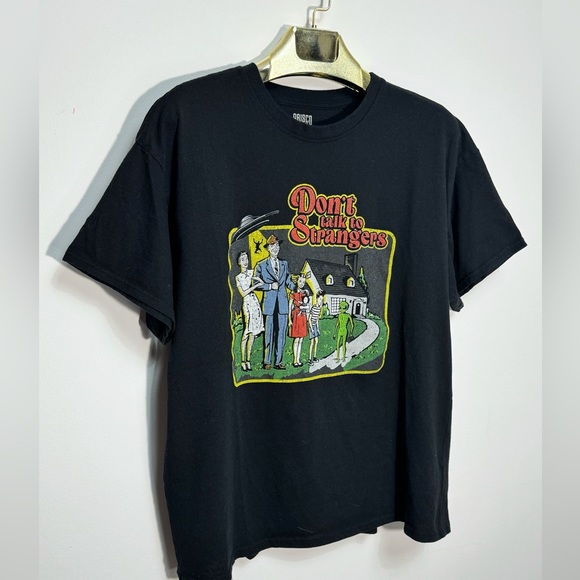 Brisco | Shirts | Vintage Dont Talk To Strangers Graphic Alien Tee ...